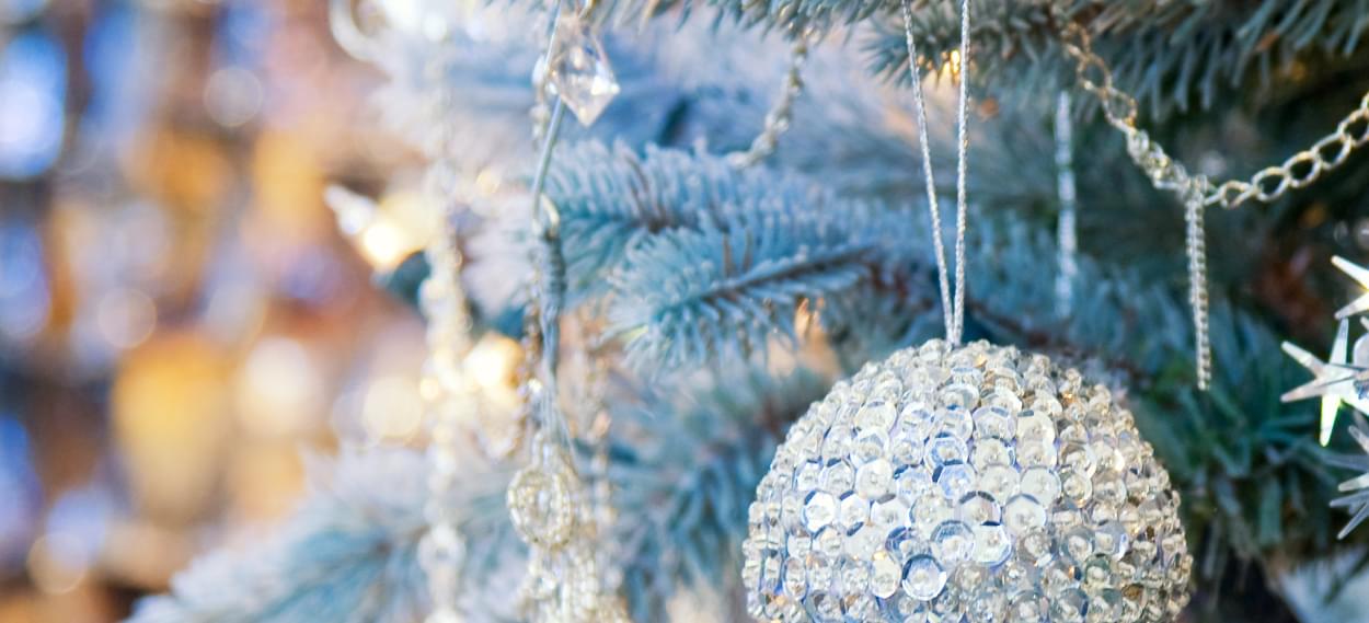 Spectacular Holiday Table Top Challenge